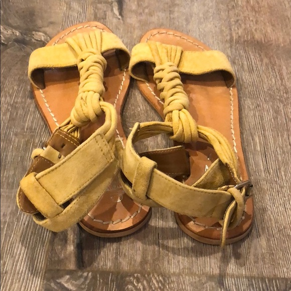 Kimchi Blue | Shoes | Kimchi Blue Sandals | Poshmark